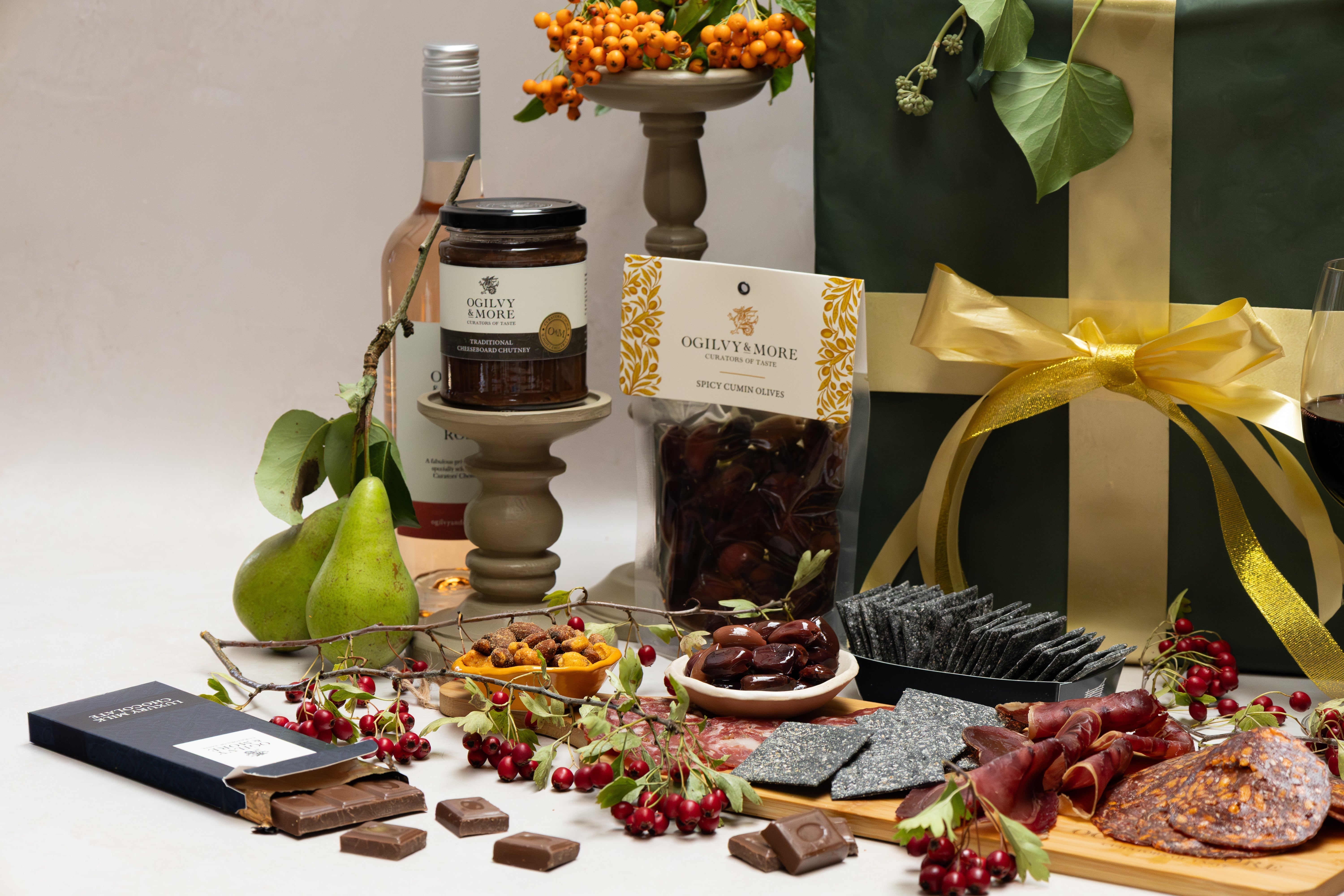Christmas Hampers: Ultimate Festive Gift Guide – Ogilvy & More ...